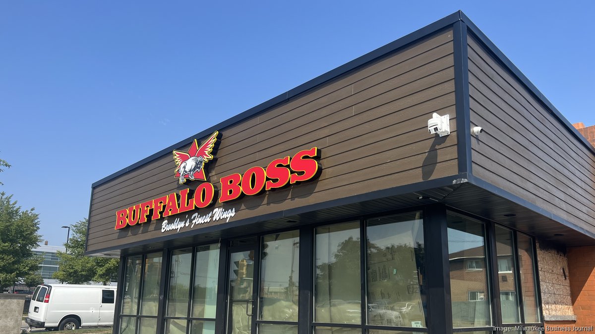 Buffalo Boss plans early September opening on Milwaukee's near west ...