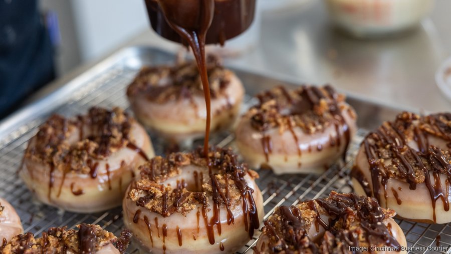 Hoity Toity Donut readies for its grand opening. Take a peak inside ...