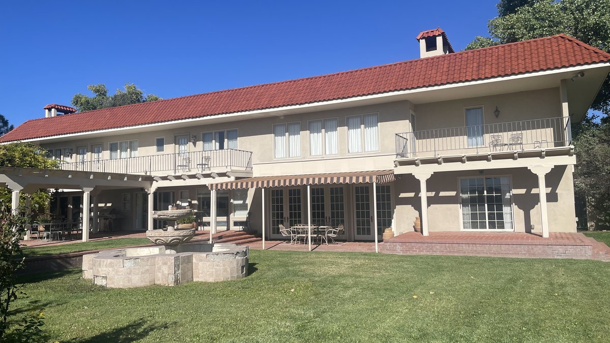 Home of famed balloon pilot Maxie Anderson sold - Albuquerque Business ...