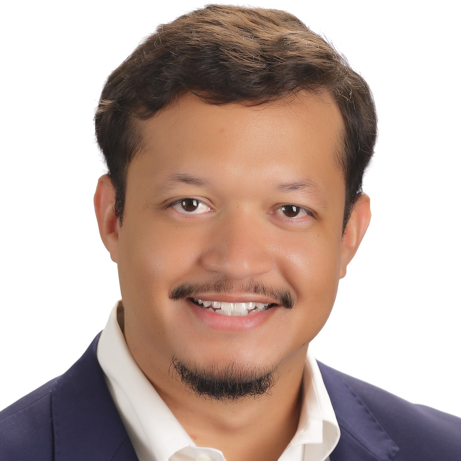 Alejandro Pousa's Instagram, Twitter & Facebook on IDCrawl