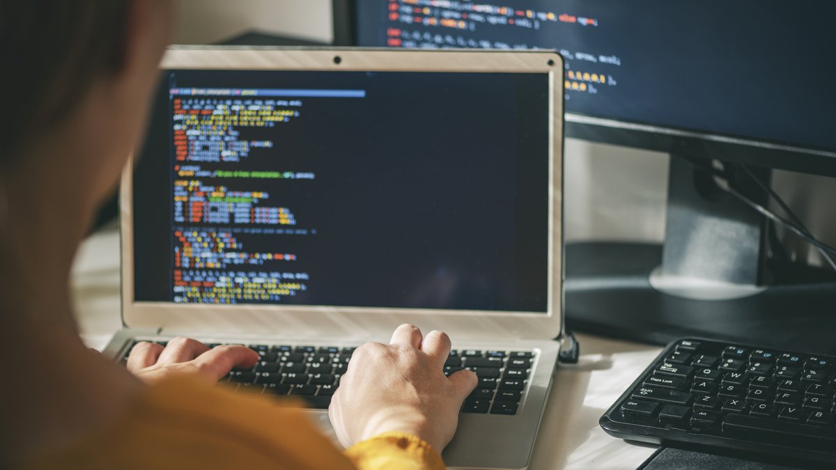 IBM watsonx generative AI is being designed to help financial services ...