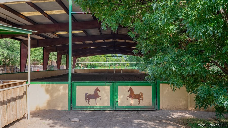 Legacy training stables in Los Ranchos has room for 54 horses ...