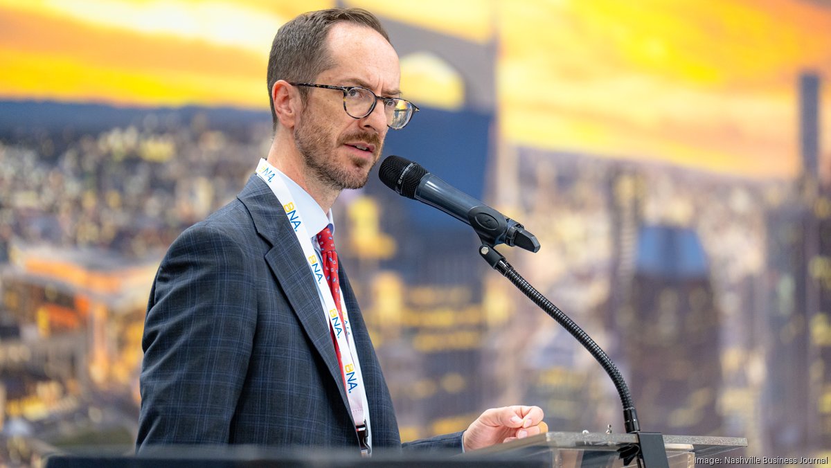 Nashville airport CEO, mayor meet as airport political fight escalates ...