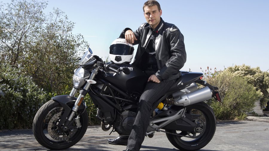 Marcus Weller of Skully Helmets brings turn-by-turn directions and ...