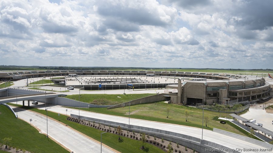 Demolition starts on old KCI terminals - Kansas City Business Journal
