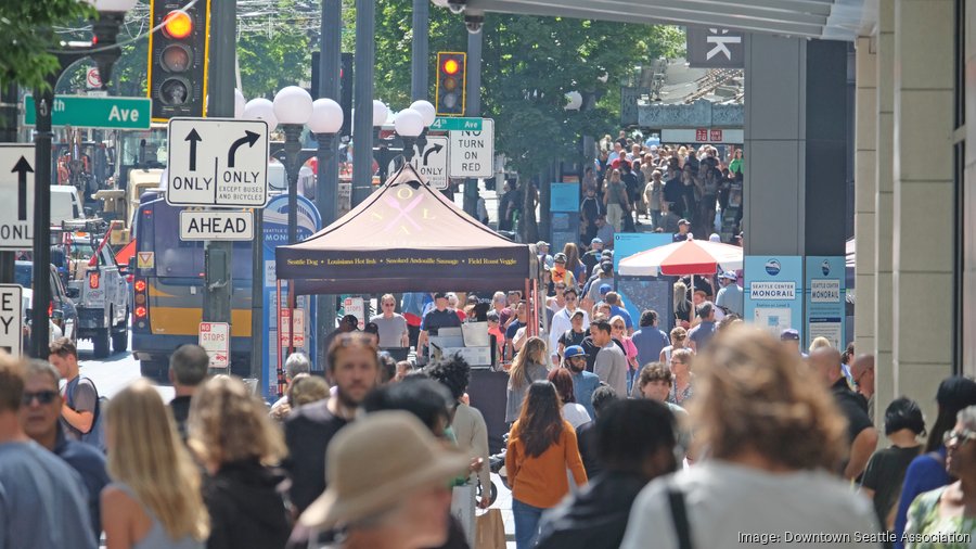 Downtown Seattle foot traffic hits 5-year high - Puget Sound Business ...