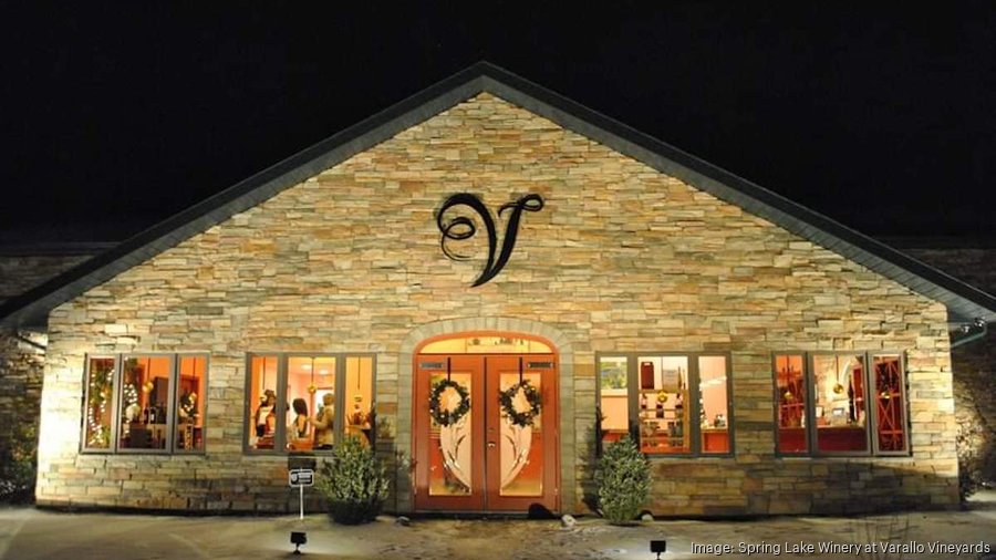 Spring Lake Winery at Varallo Vineyards adds dinner - Buffalo Business ...