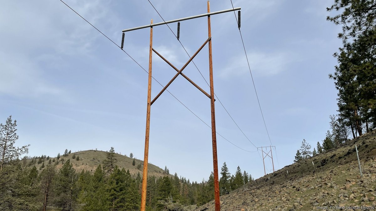 PGE cross-Cascades power line upgrade gets $250M federal boost ...