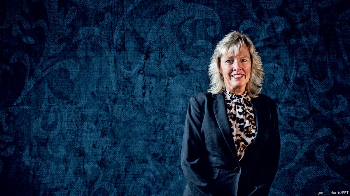 C-Suite Awards: Lisa Griffith, Dollar Bank - Pittsburgh Business Times