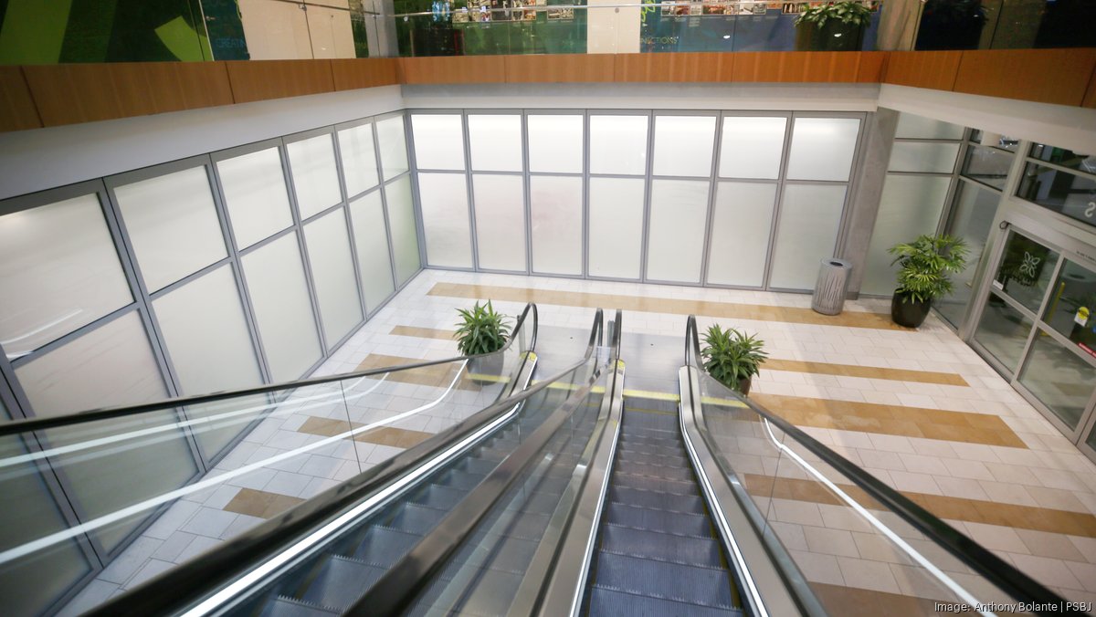 Former Amazon grocery site was eyed by clothing retailer, records show ...