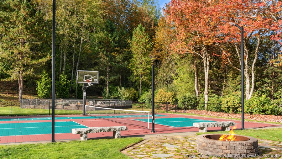 Nick Coluccio's Issaquah manse goes on the market - Puget Sound ...