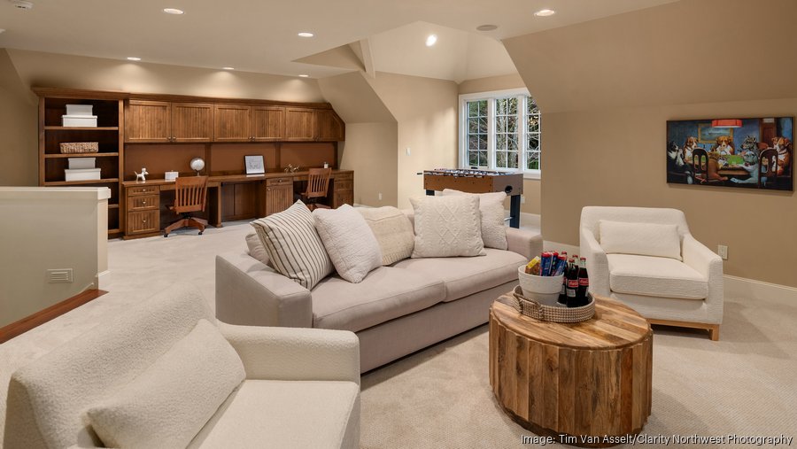 Nick Coluccio's Issaquah manse goes on the market - Puget Sound ...