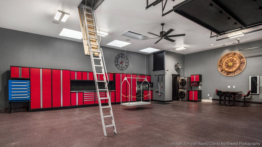 Nick Coluccio's Issaquah manse goes on the market - Puget Sound ...