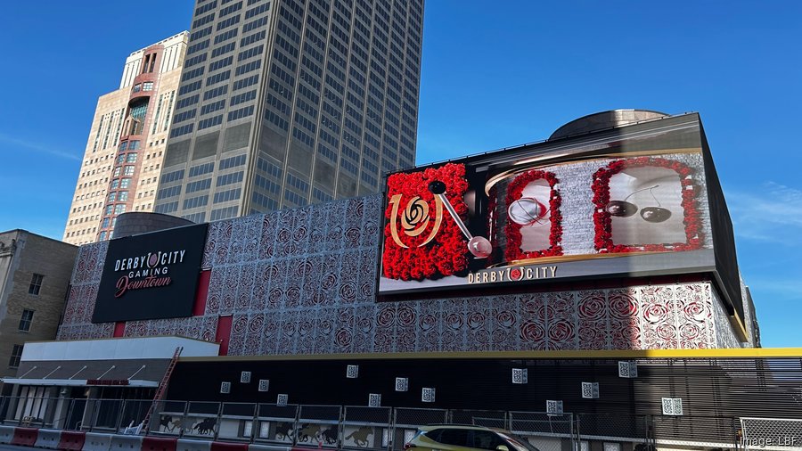 Derby City Gaming Downtown unveils 3D sign - Louisville Business First