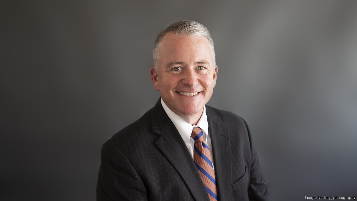 Dan Robb, CEO and president of Jonesburg State Bank, completes one-year ...