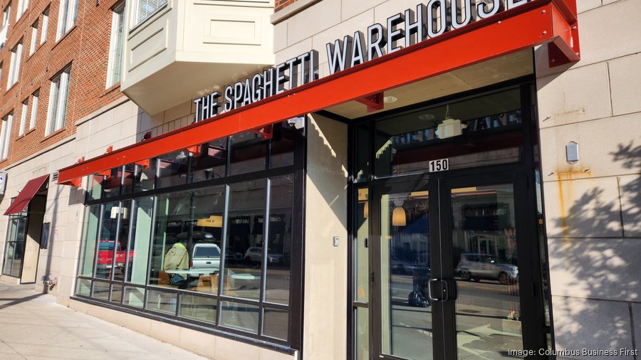 Spaghetti Warehouse shows off 'trolley' and more ahead of downtown ...