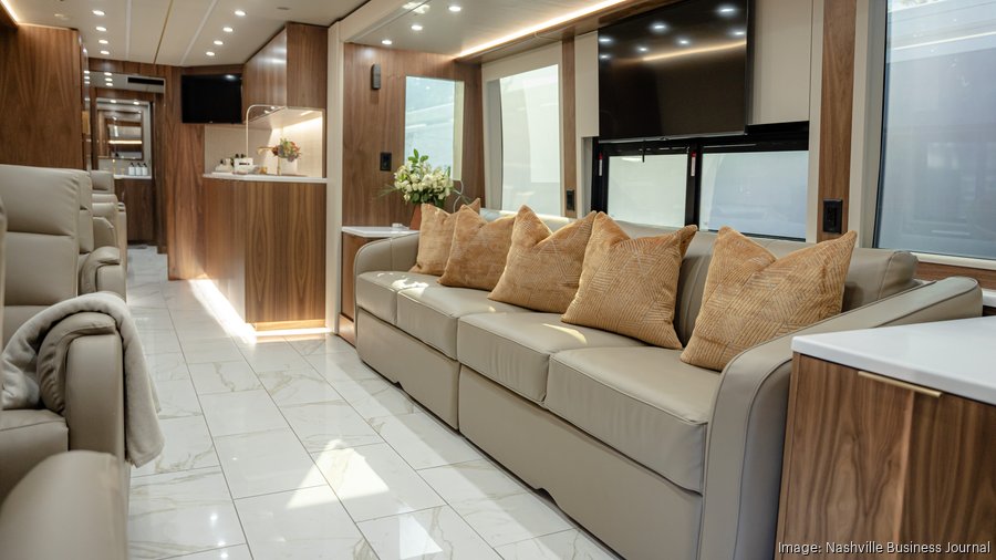 Dreamliner Luxury Coaches becomes largest entertainer coach company in ...