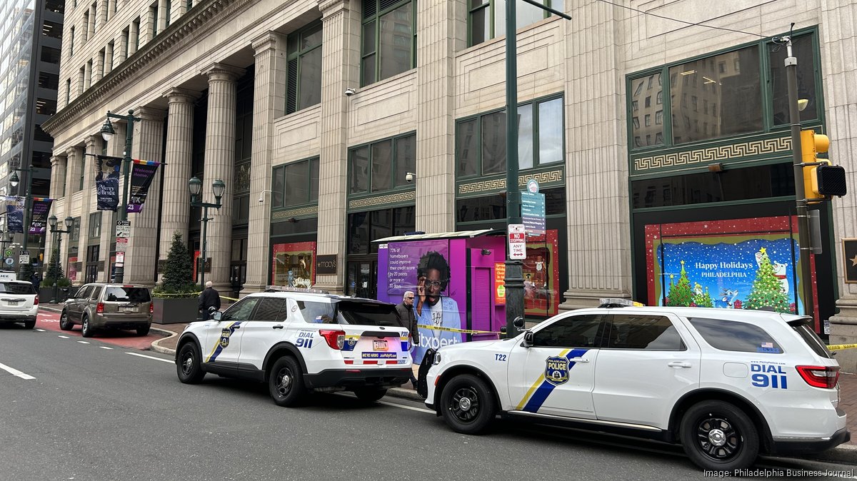 Double stabbing at Macy's in Center City leaves one employee dead ...