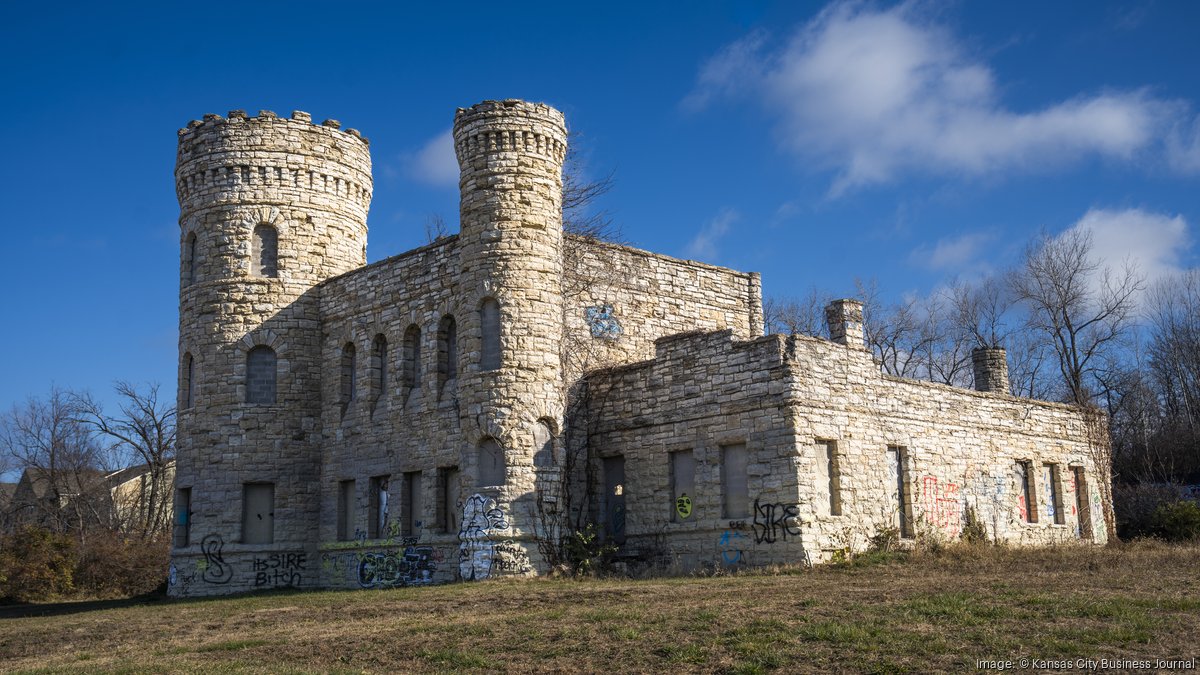 Long-abandoned KC castle joins more than 20 acres available near 18th ...
