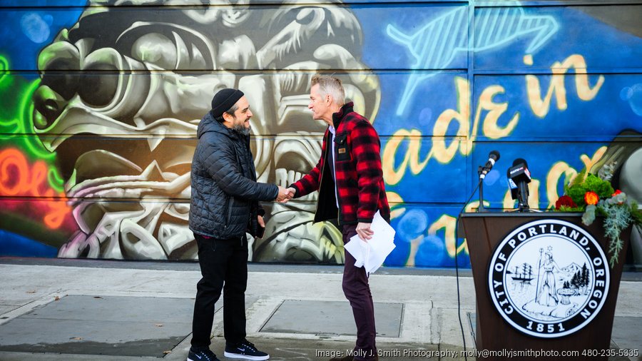 Security robot patrols Big Pink garage in downtown Portland - Portland ...