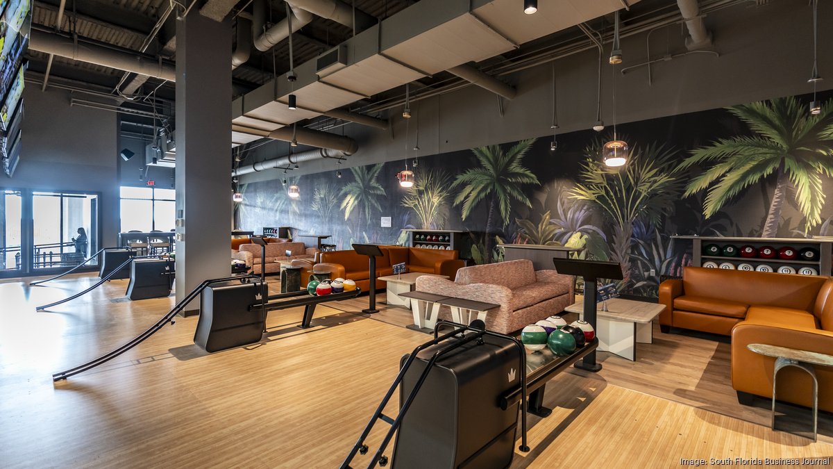 Pinstripes files Chapter 11, Edina location to remain open ...