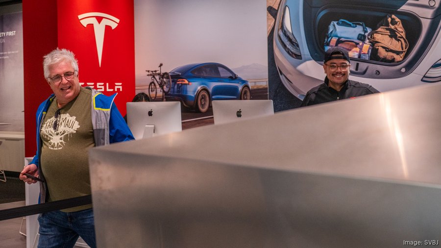 Tesla Cybertruck on display at Tesla's Santana Row showroom - Silicon ...