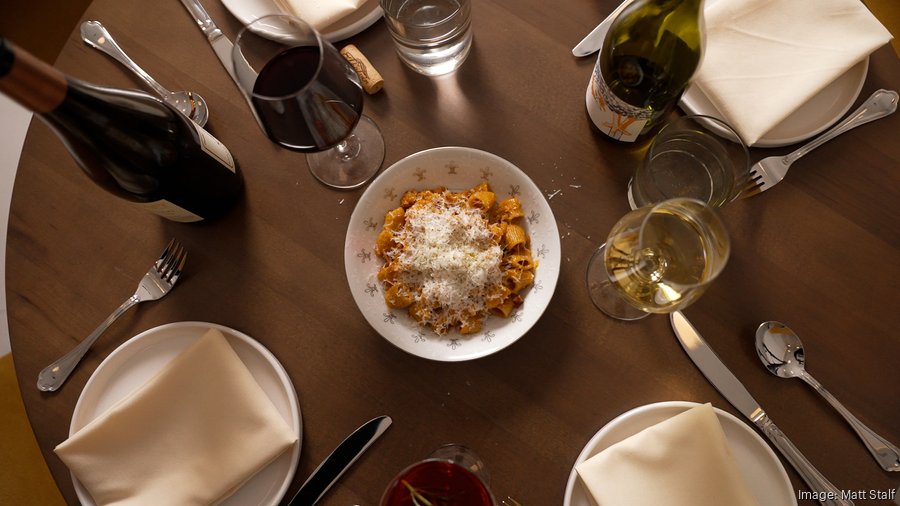 Opening date, menu for Walnut Hills' Aperture fine dining restaurant ...