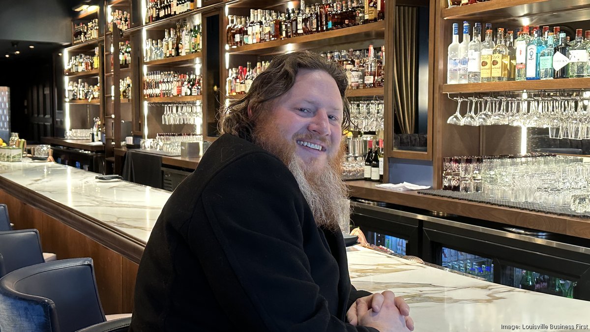 Seven Cocktails & Bourbon Lounge opens in NuLu, specializing in upscale ...