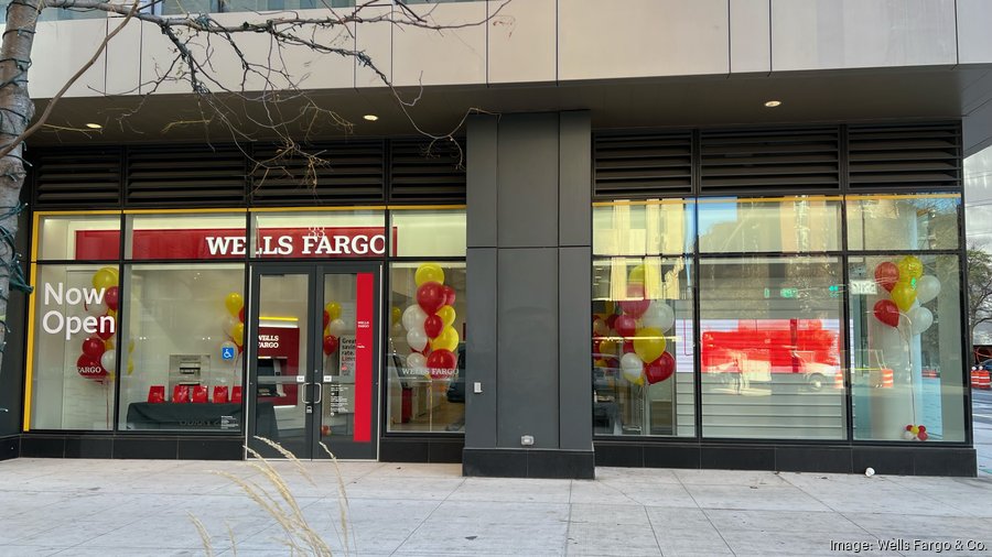 Wells Fargo begins Chicago expansion plan with River North branch ...