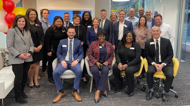 Wells Fargo begins Chicago expansion plan with River North branch ...