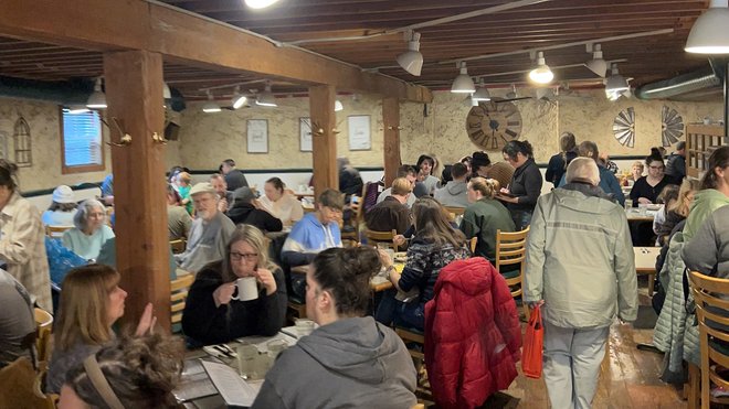 After 38 years, Maltby's roadside cafe can still draw a crowd - Puget ...