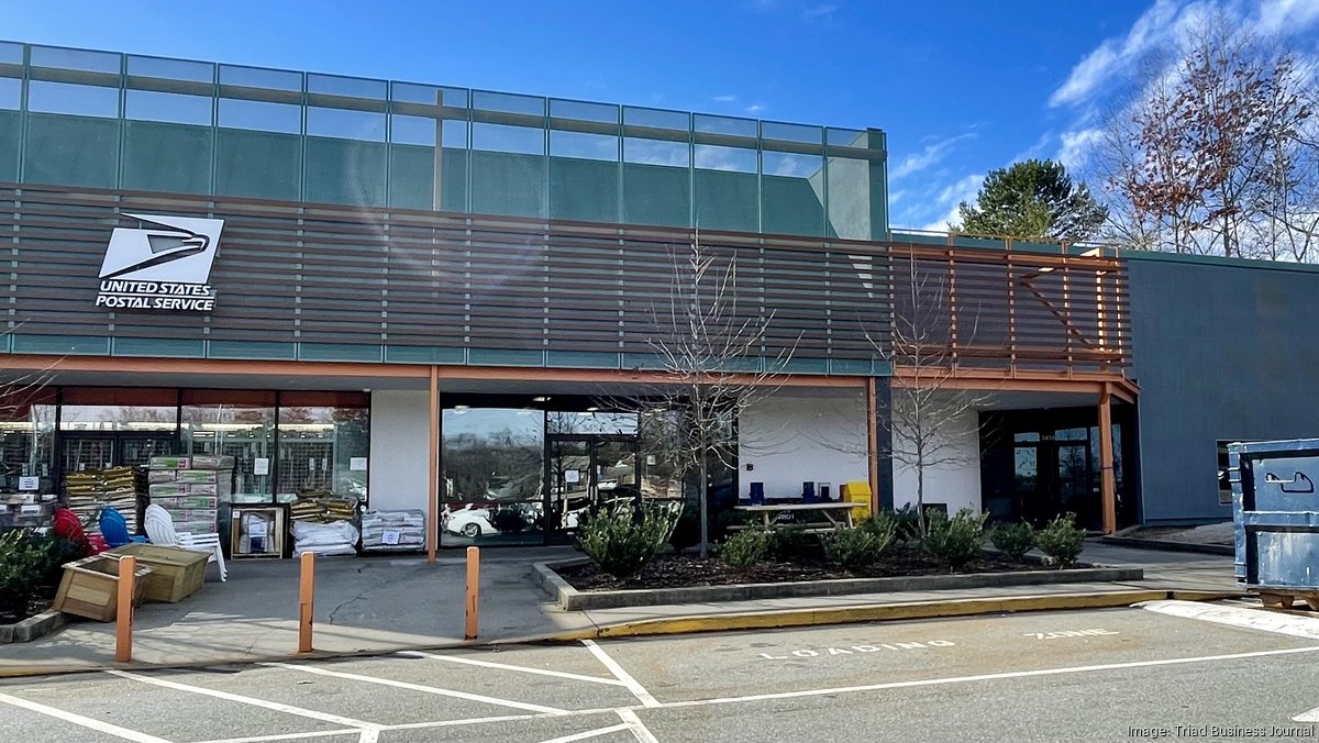 Simon Burgess to open second ROAR in Winston-Salem, move Est! Est!! Est ...