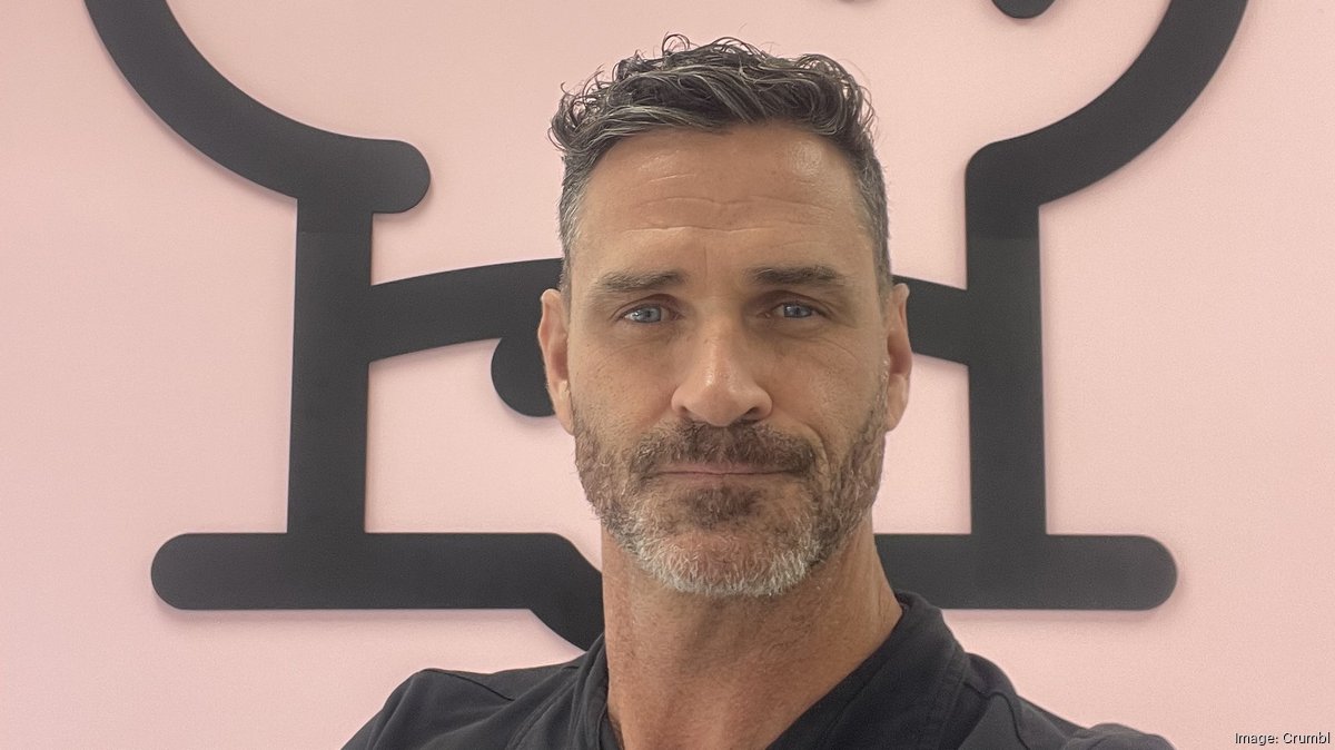 Owner of Crumbl Cookies franchise in Hawaii shares advice for business ...