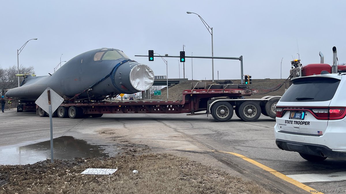 U.S. Air Force brings retired B-1 bomber to NIAR at Wichita State ...