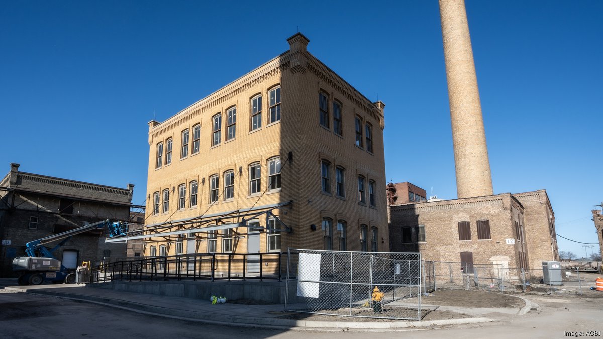 Coffee shop, maker spaces opening this summer at Belle City Square ...