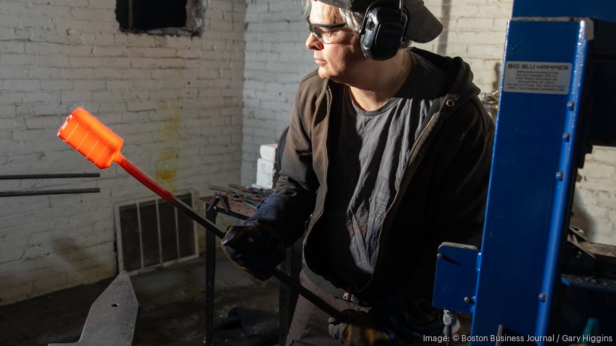 Singer Blade Works in Acton makes hand-forged knives (PHOTOS - Boston ...