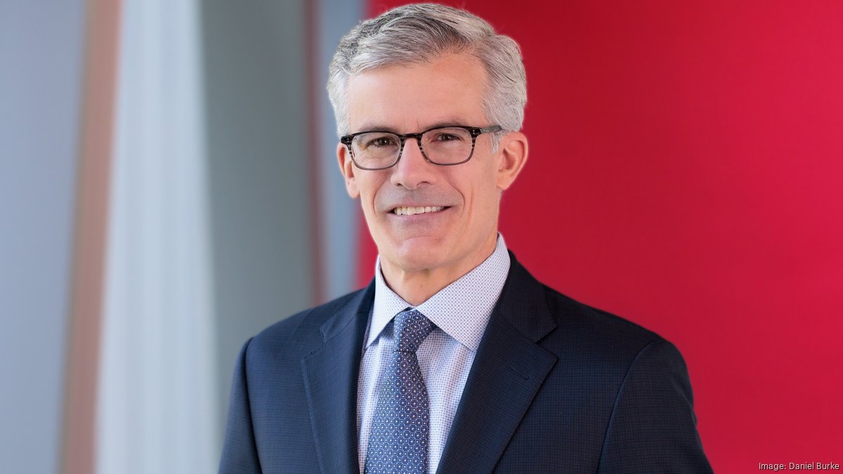Longtime Philadelphia-area business leaders step down in changing of ...