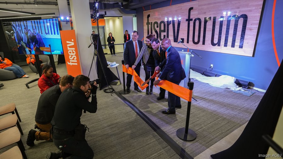 See Fiserv's new downtown HQ as it opens with 600 employees: Slideshow ...