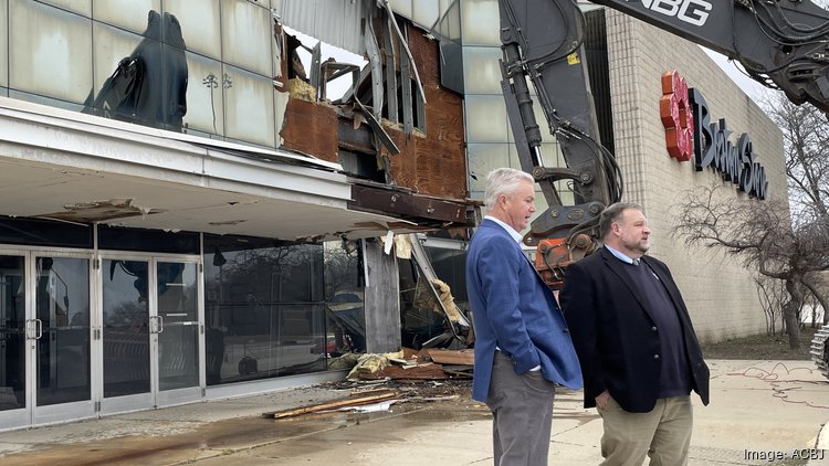 Regency Mall has begun demolition of Boston Store demo. When Woodman's ...
