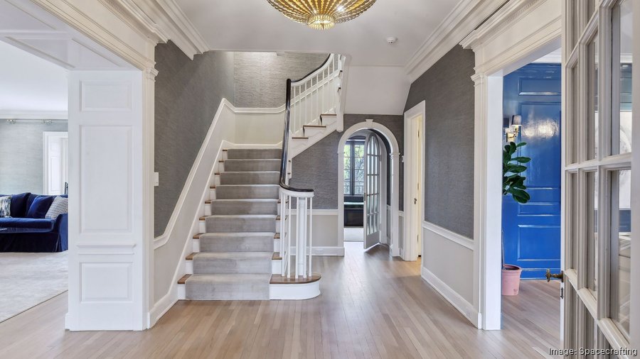 Minneapolis' Lowry Hill home lists for $2.8M - Minneapolis / St. Paul ...