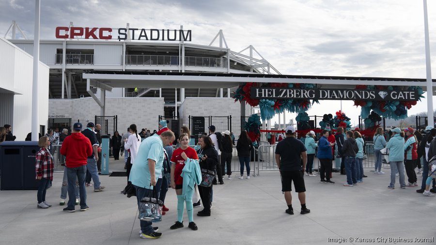 Kansas City Current signs Arvest Bank as suite sponsor - Kansas City ...