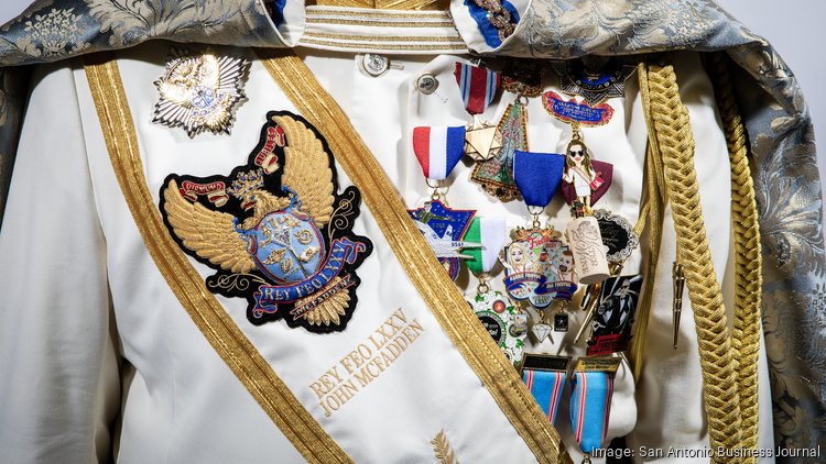 Rey Feo 75: Former Air Force pilot is the first active-duty retired ...