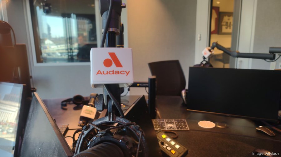 Steve 'Sparky' Fifer returns to daily show on Milwaukee sports radio ...