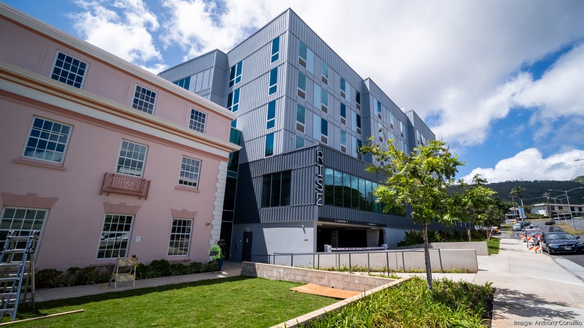 Howard Hughes Honolulu condo tower, University of Hawaii dorm certified ...