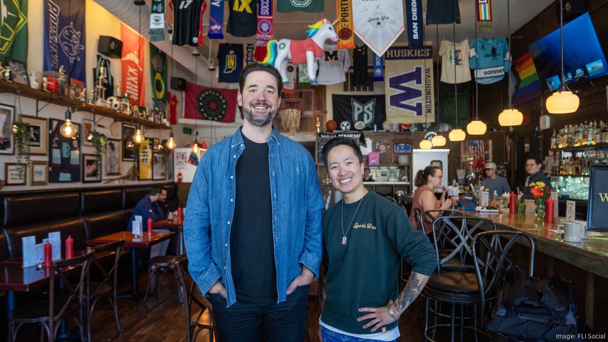 Women's sports bar The Sports Bra teams with Alexis Ohanian's 776 ...