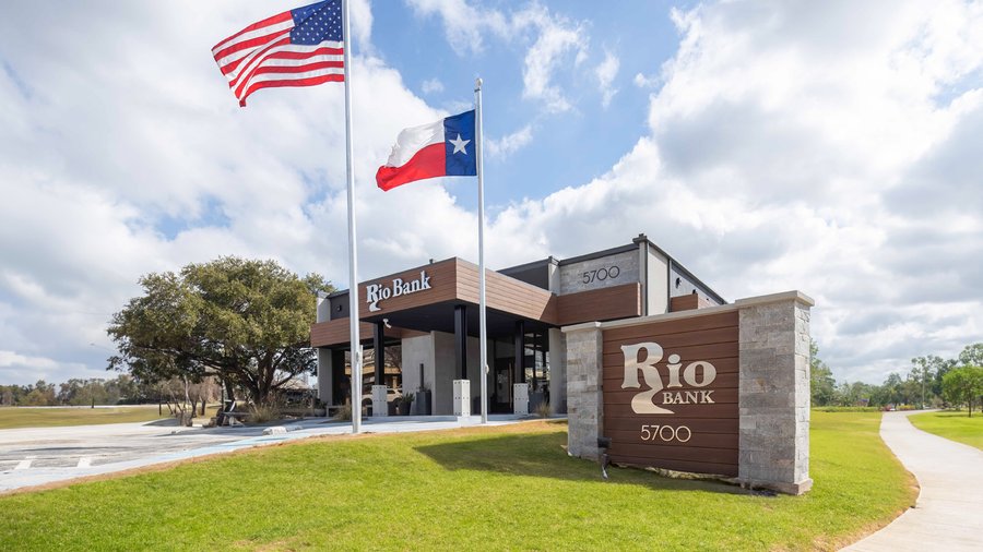 Rio Bank’s new location caters to local businesses in Alamo Heights ...