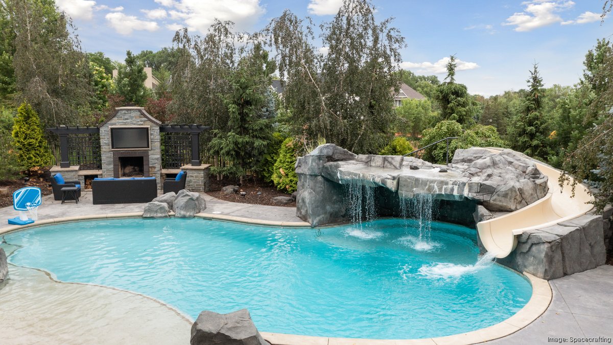 Minnesota Gophers' P.J. Fleck selling Edina home - Minneapolis / St ...