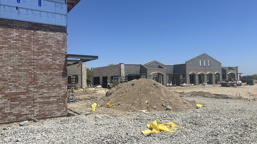 Host of new retailers set to open in Buckeye retail hub in 2024 - Main ...