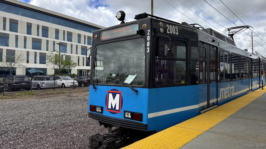 St. Louis scraps MetroLink expansion for bus rapid transit plan - St ...