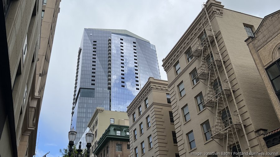 Block 216 food hall, Portland vegan food carts grapple over deposit ...